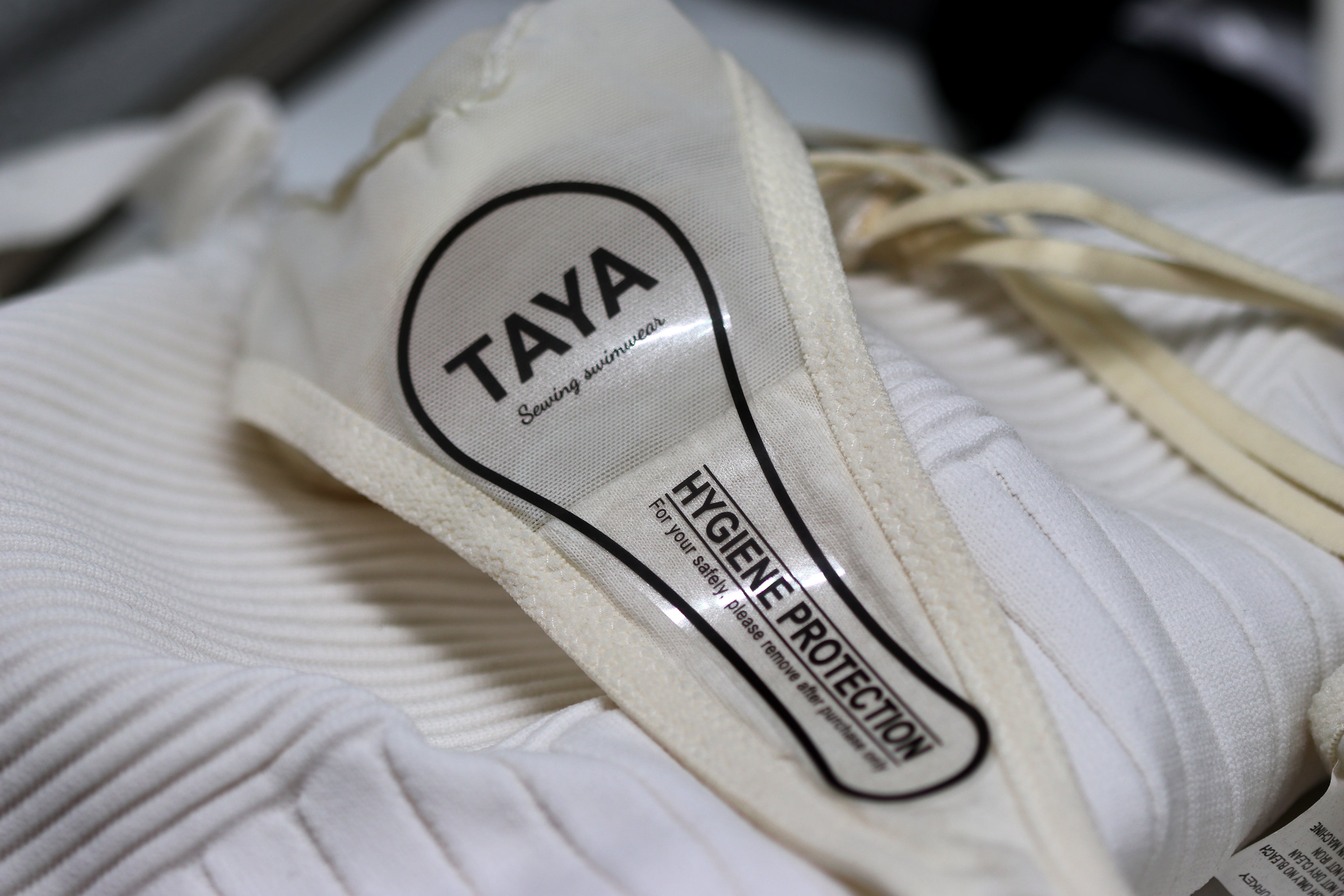 Branded legendary stickers – NAS Online